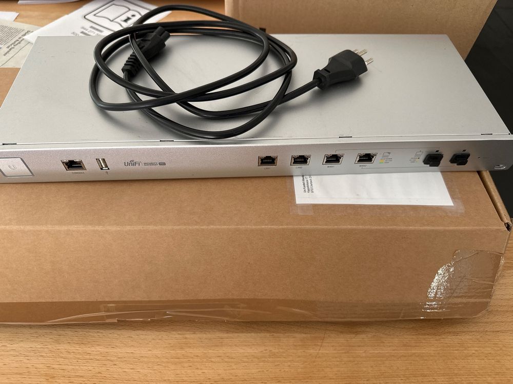 USG: UniFi Security Gateway Pro 4 USG-PRO-4 (Gebraucht) in Oftringen ...