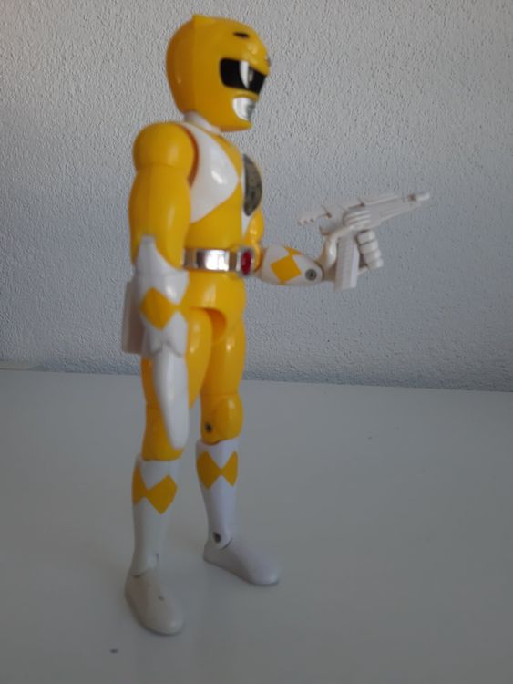 Mighty Morphin Power Rangers Yellow Ranger Action Figure (Gebraucht) in ...