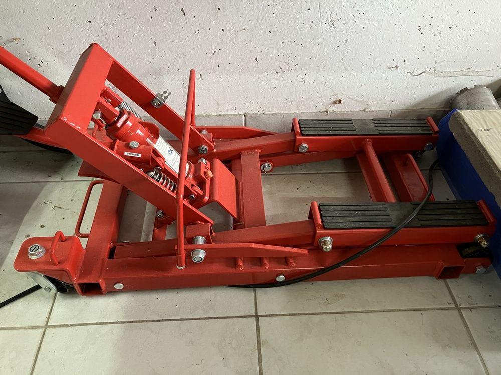 Motorrad Lift (Neu (gemäss Beschreibung)) in Grüt (Gossau ZH) für CHF ...