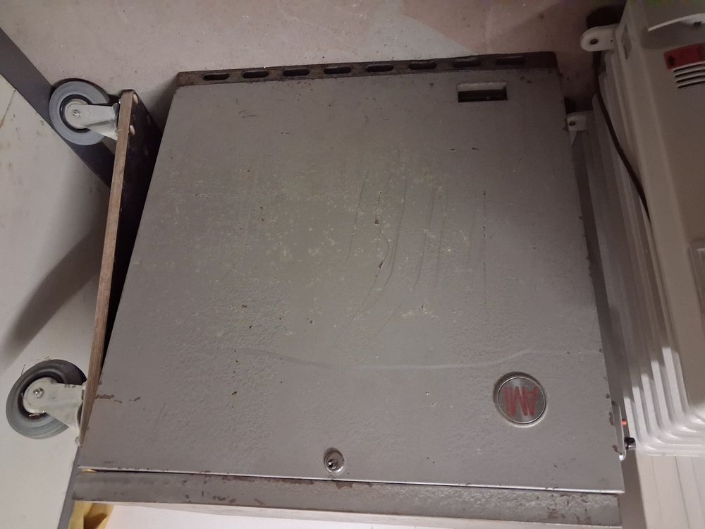 AMI WALLBOX JUKEBOX MODELL WQ-120 mit AMI Jukebox 900-990 Re (Gebraucht ...