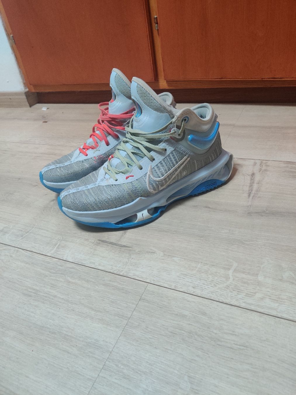 Nike gt Jump 2 Basketball Shoes, Size 42. Shipping 8 fr.- (Gebraucht ...