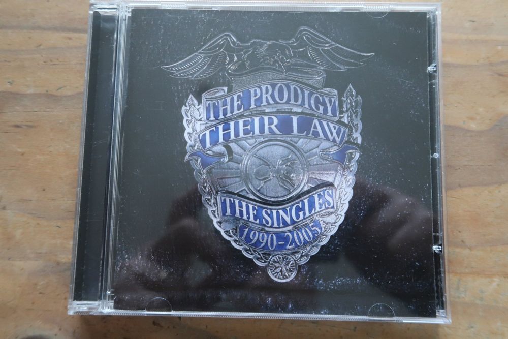 THE PRODIGY - THE SINGLES 1990-2005 - CD (Gebraucht) in Basel für CHF 6 ...