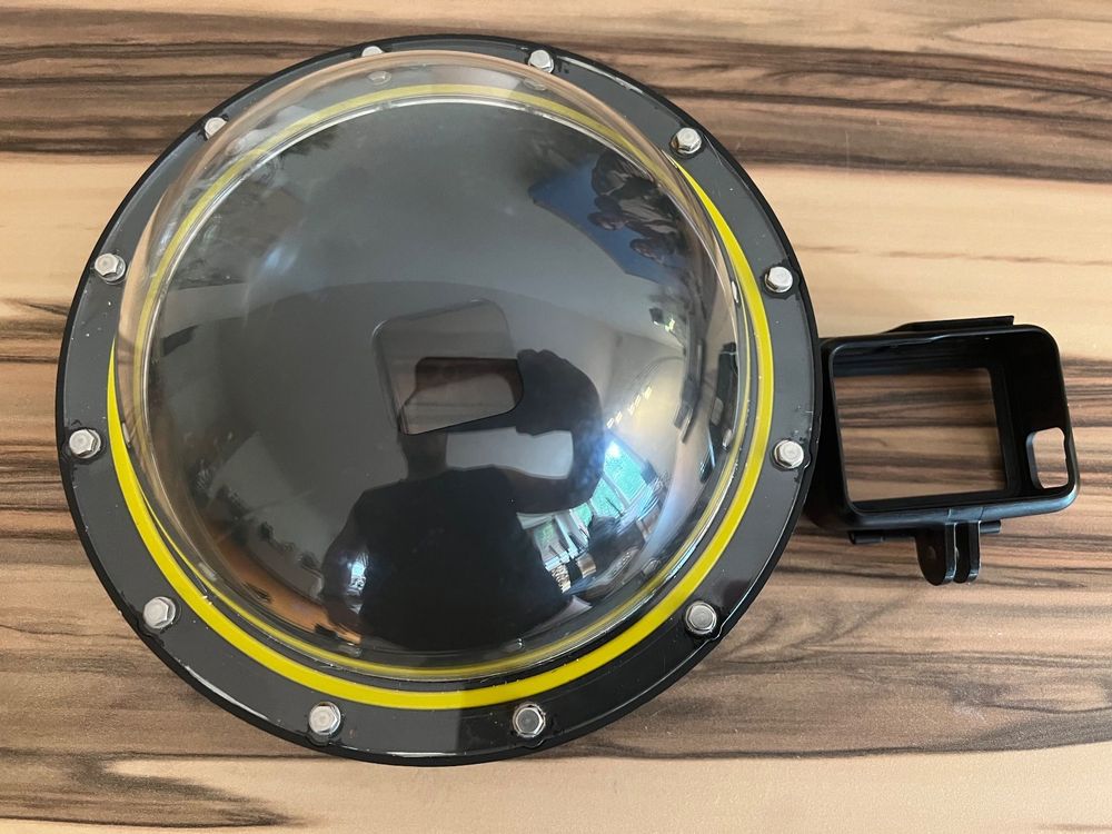 GoPro 6-7 dome Und original Gehäuse (Gebraucht) in für CHF 4 – mit ...