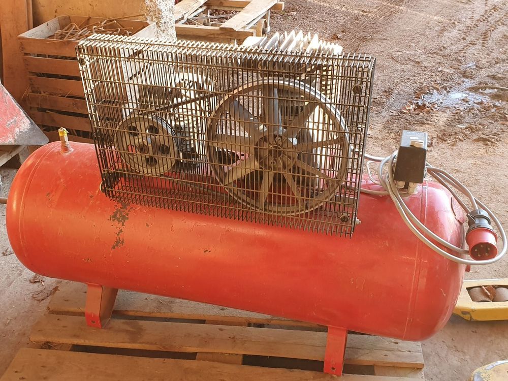 Kompressor 200 Liter (Gebraucht) in Landiswil für CHF 510 – mit ...