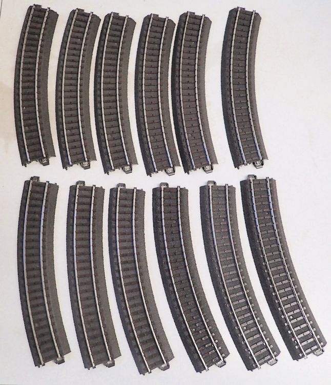 H0 Märklin C-Gleis 12xGebogenes Gleis R1 (360 mm) Art. 24130 (Gebraucht ...