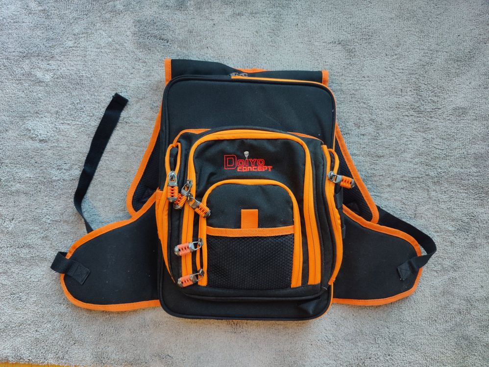 Rucksack mit vielen Fächer (Neu (gemäss Beschreibung)) in Neerach für ...
