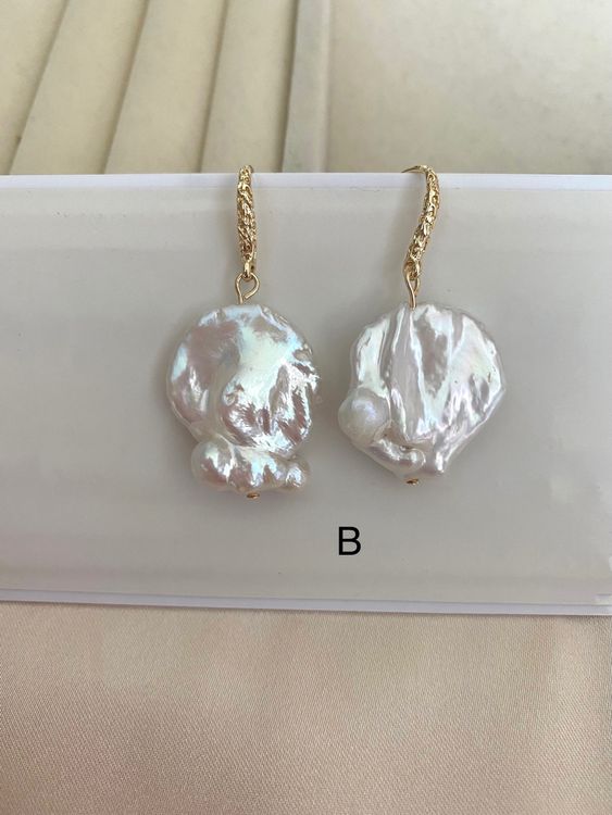 Barock Perlen Ohrringe/ echte (Neu und originalverpackt) in Sarnen für CHF 30 – mit Lieferung ...