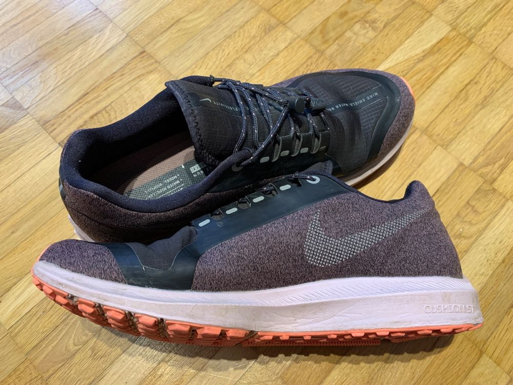 Nike Run Shield (Gebraucht) in Sisseln AG für CHF 9 – mit Lieferung auf ...
