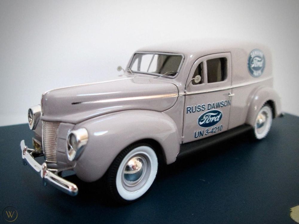 Ford Panel Van 1940 "Russ Dawson Genuine Ford Parts grau / (Neu und ...