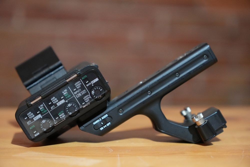 Sony poignée XLR-H1 pour caméras FX2 / FX3 / FX30 (Gebraucht) in Corban für CHF 299 – mit ...