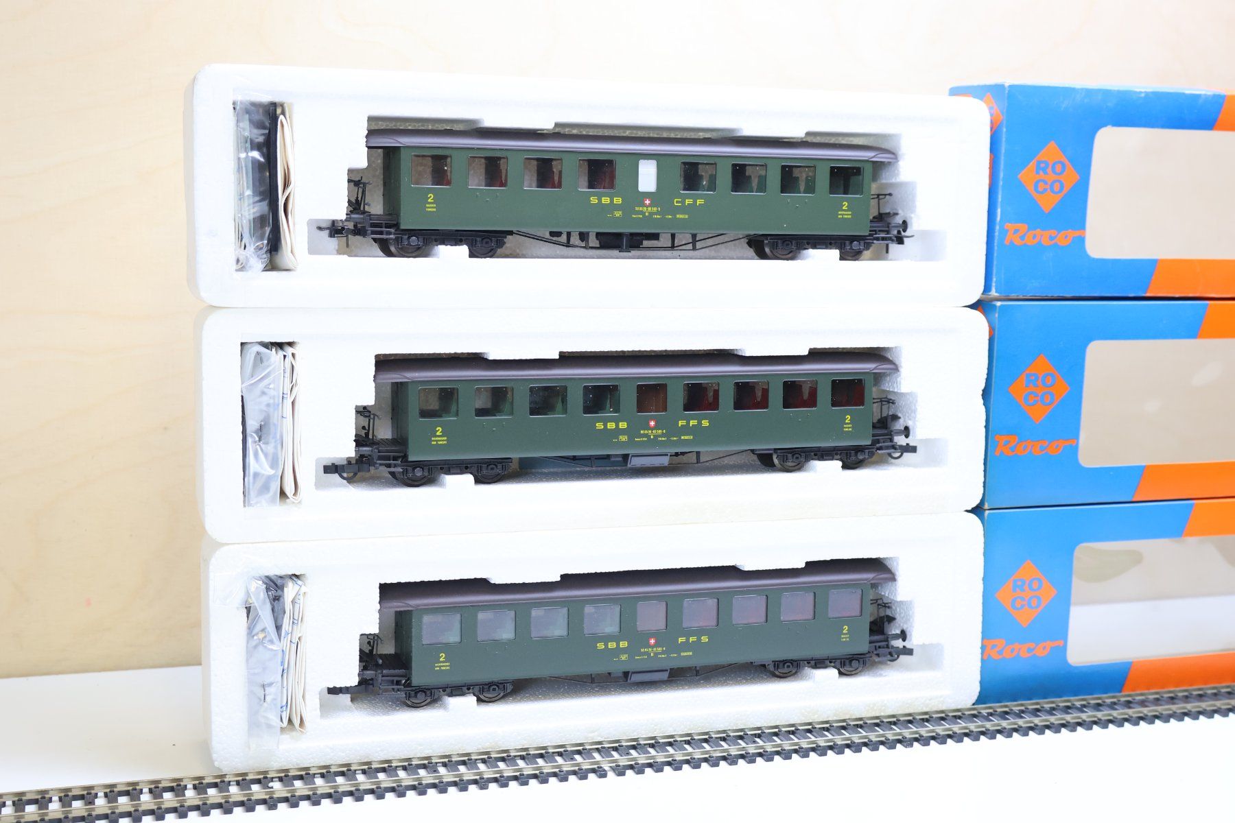 ROCO 3 x SBB Seetal Personenwagen - 44731/andere H0 (Gebraucht) in ...