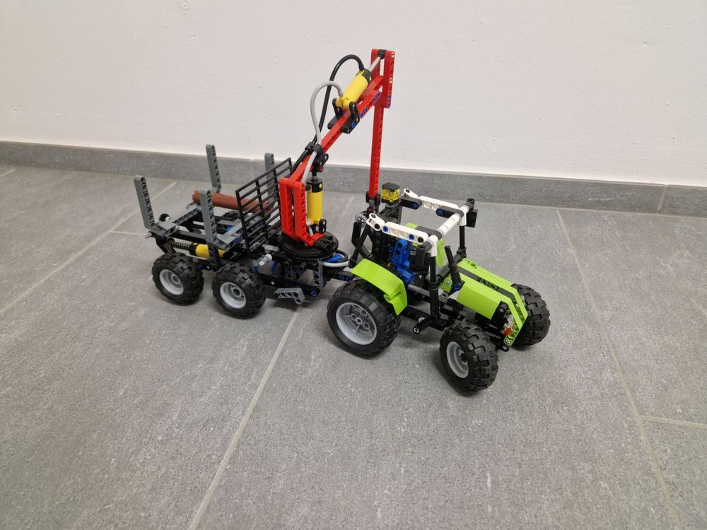 Lego Technic Traktor mit Forstkran Set 8049 (Gebraucht) in Richterswil ...