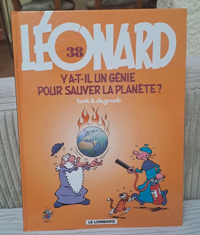 Lot Bd Léonard (D'occasion) à Eclépens pour CHF 1 – avec livraison ...