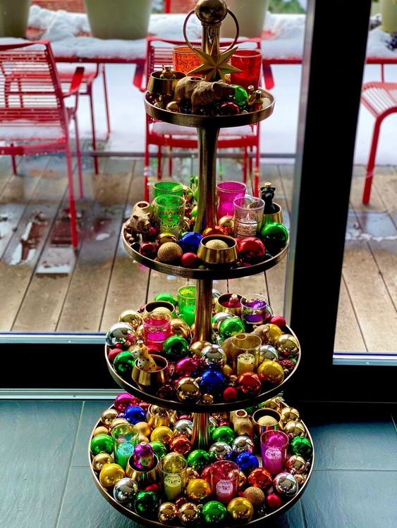 Grosse Etagere Landhaus - 4-stufig aus Metall (Gebraucht) in Biberstein für CHF 195 – nur ...