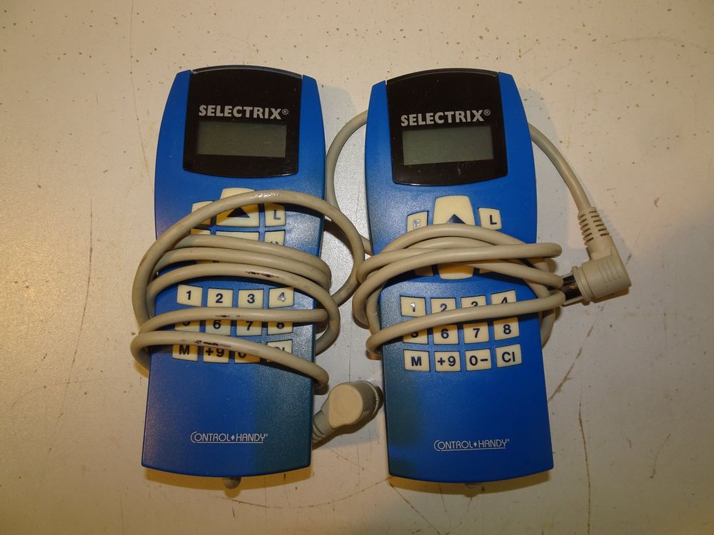 2 Trix Selectrix Control Handy (Gebraucht) in für CHF 22.9 – mit ...