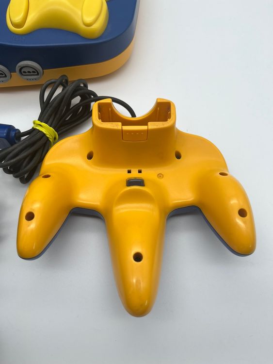 Nintendo 64 Pikachu Special Edition + Controller N64 Pokemon | Kaufen ...