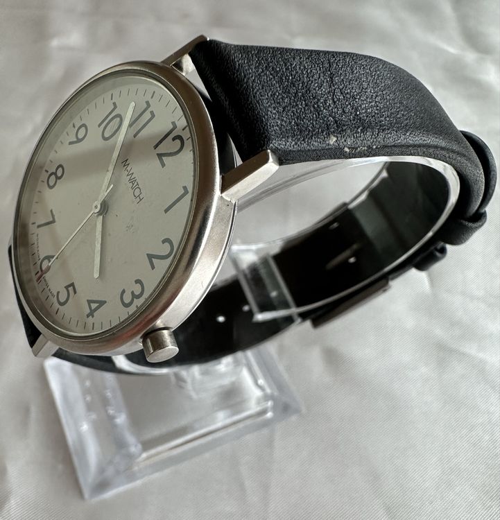 Mondaine M-Watch Classic Swiss Made - Minimal Design (Gebraucht) in ...