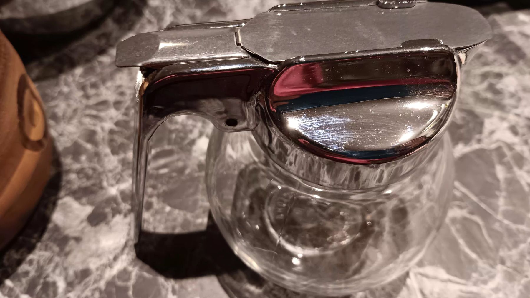 Elegante Dispenser Miele Vintage - Raffinato e Pratico (Usato) a Carena ...