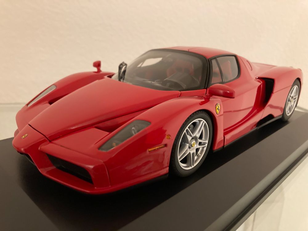 BBR Ferrari Enzo 2005 in 1:18 (Neu (gemäss Beschreibung)) in Solothurn ...