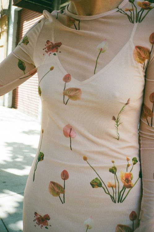 Aéryne Camille Blumen Mesh Frühling Top 🌷 (Gebraucht) in Wallisellen ...