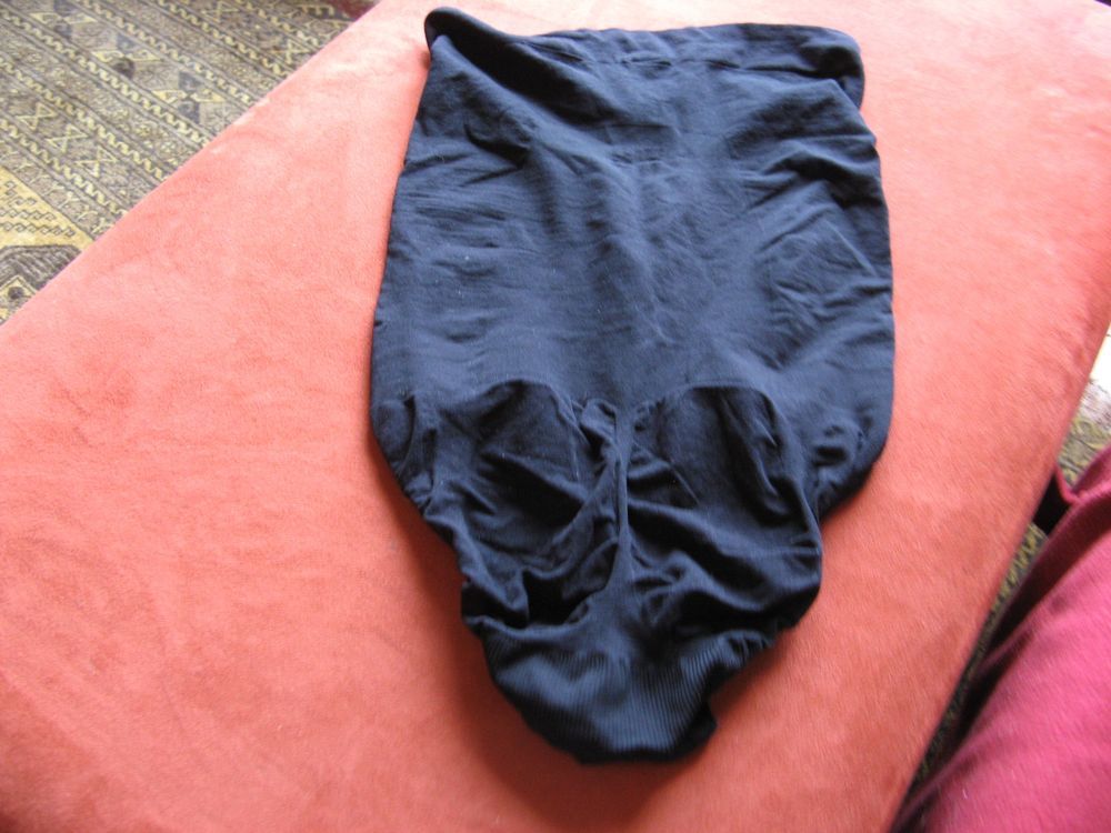 schwarzes Body Wrap Women XL (Gebraucht) in Zürich für CHF 5 – mit ...