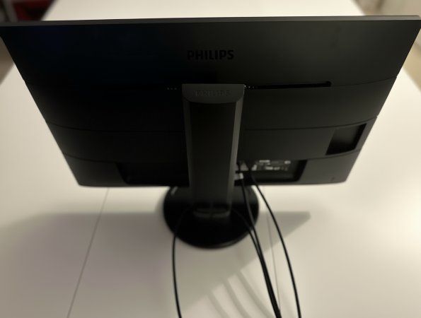 Philips QHD-LCD 272B8QJEB 1440p 27 inch rotierbarer Monitor (Gebraucht ...