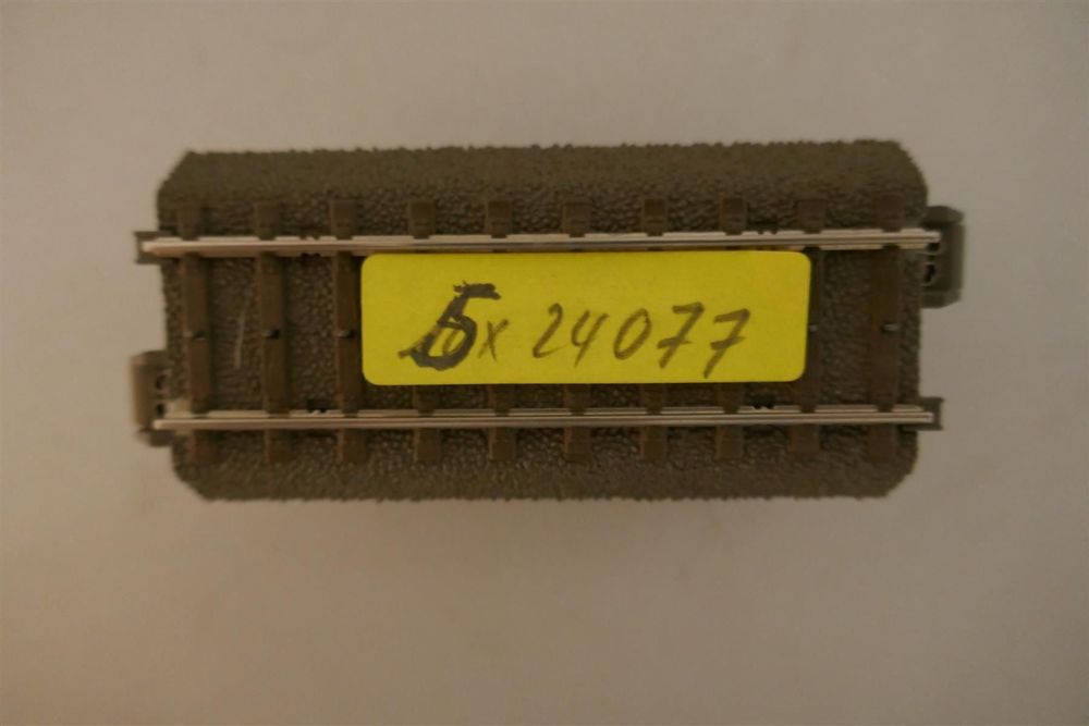 5x Märklin 24077 C-Gleis gerade 77,5 mm (Gebraucht) in Oberhasli für ...