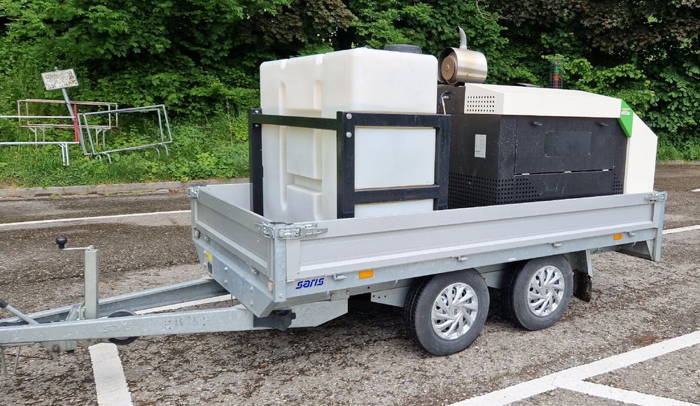 🌿💥MACHINE DÉSHERBAGE À MOUSSE SUR REMORQUE 💥 (D'occasion) à St. Ursen ...
