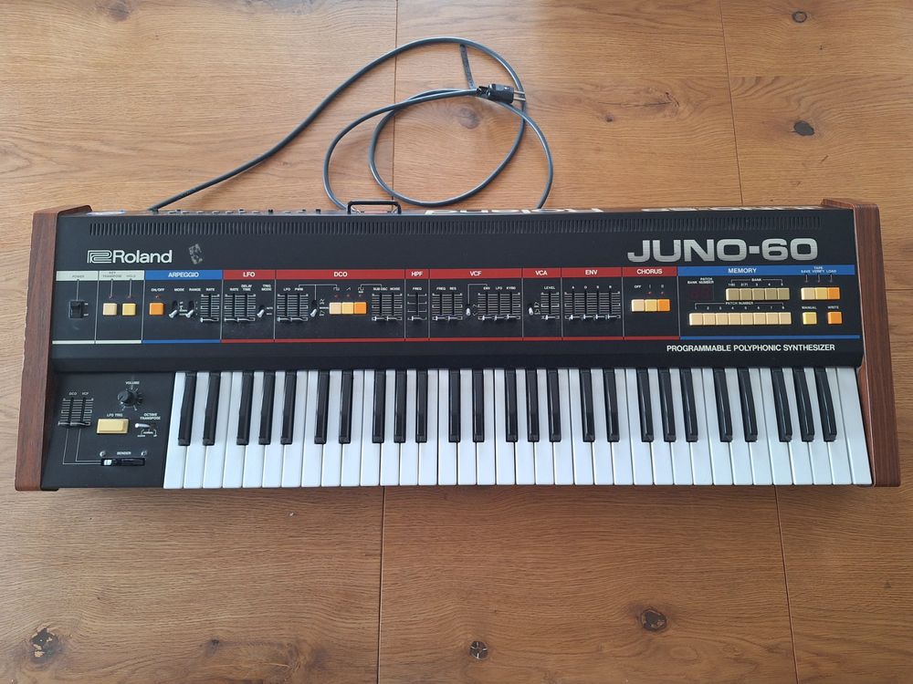 Roland Juno-60 (D'occasion) à Develier pour CHF 2890 – retrait ...