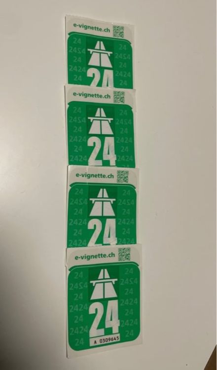 Autobahn vignette 2024 (Neu und originalverpackt) in Gundetswil für CHF 35.8 – nur Abholung auf ...