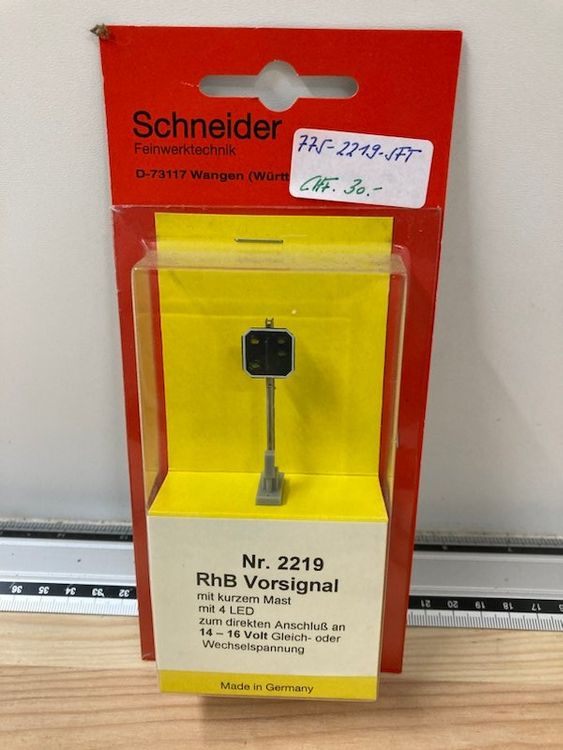 Schneider H0 2219 RhB Vorsignal mit kurzem Mast (Neu und ...