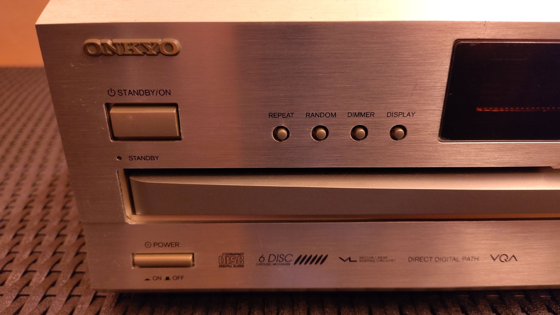 Onkyo DX-C390 CD-Wechsler (Gebraucht) in Dürnten für CHF 100 – nur ...