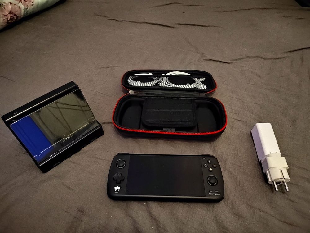 AYN ODIN Pro Handheld+Dockingstation RARE! (Gebraucht) in Suhr für CHF ...