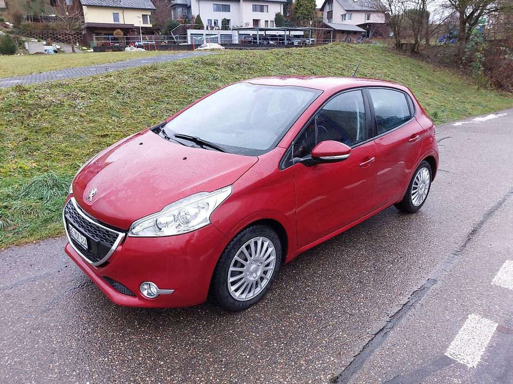 Peugeot 208 1.2 VTi Active (Gebraucht) in Rohrbach für CHF 2100 – nur ...