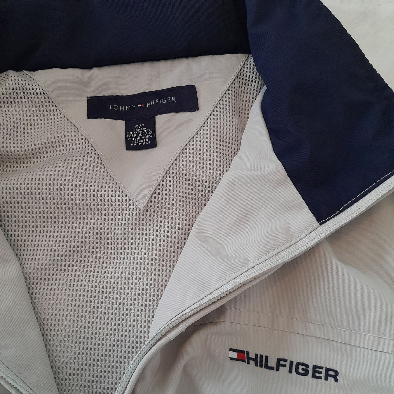 Veste Tommy Hilfiger, taille S/P, automne (D'occasion) à Renens VD pour ...