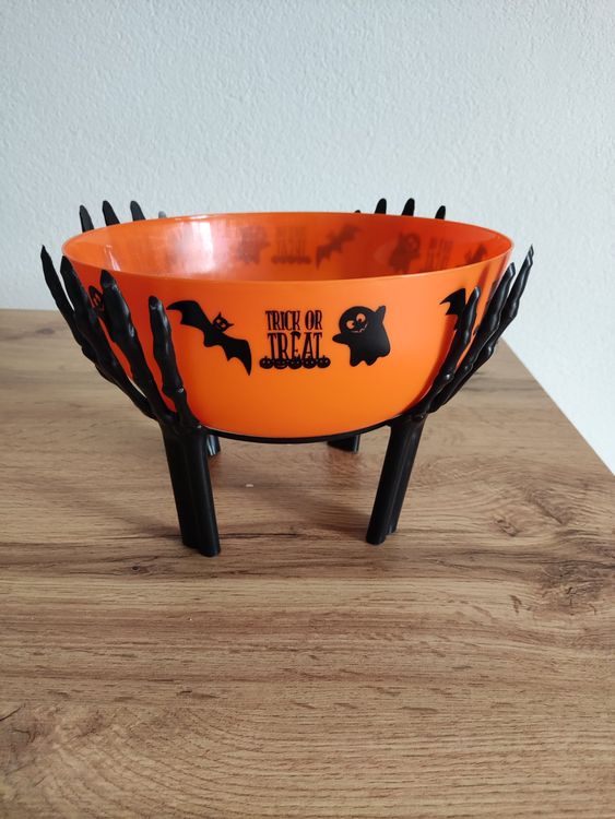 Für 1.-🔥Ca 300 Stk. Halloween Schüsseln Neu, Restmengen🎃🔥 (Neu (gemäss Beschreibung)) in ...