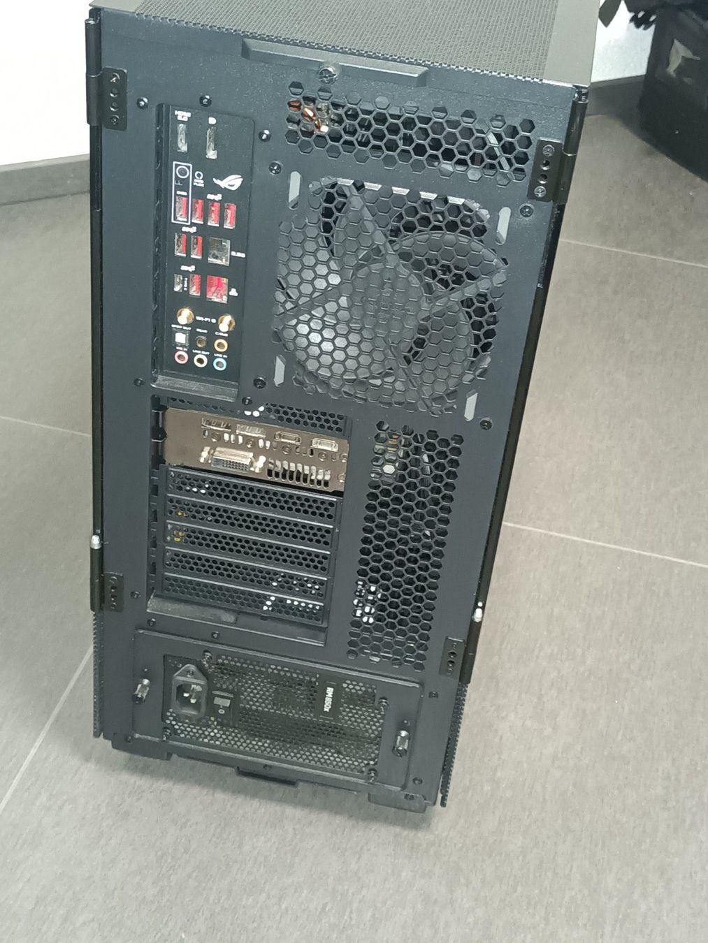 Gaming PC - AMD Ryzen 9 - Schneller Rechner für Games! (Gebraucht) in ...