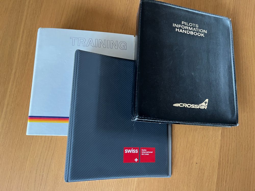 3 Manual Ordner SWISS Crossair Airbus A5 Gross (Gebraucht) in Lausen ...