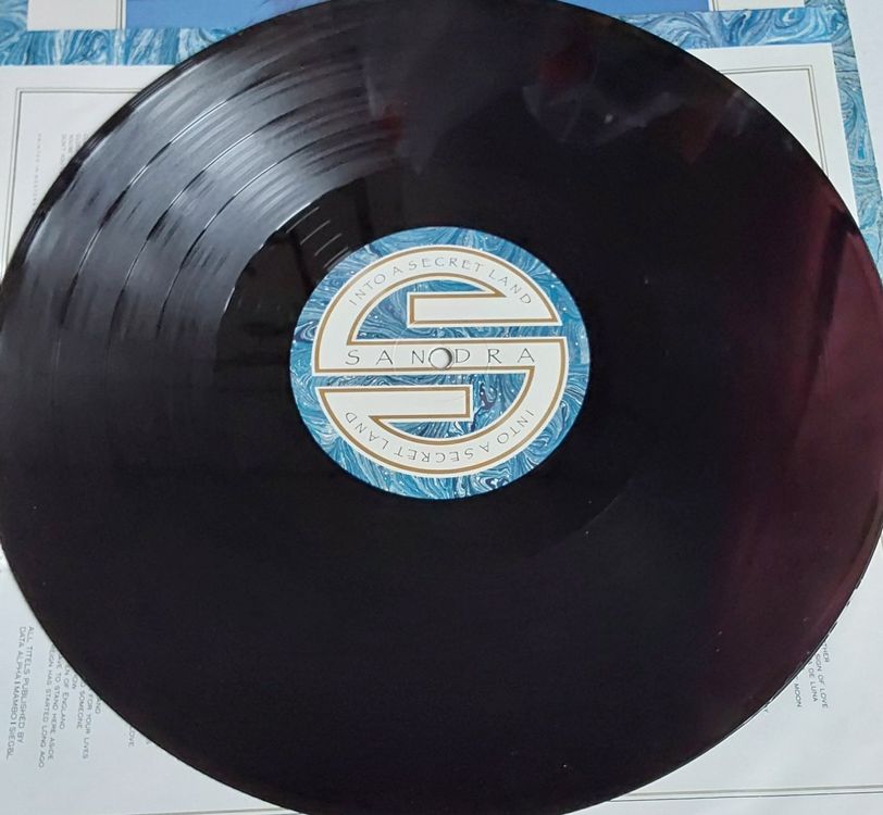 Vinyl LP - Sandra - Into a Secret Land - 88 - NM (Gebraucht) in ...