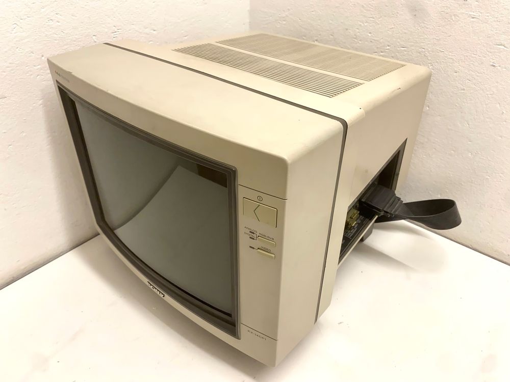 Sony Trinitron Display Unit KX-14CP1 (Gebraucht) in Niederdorf für CHF ...