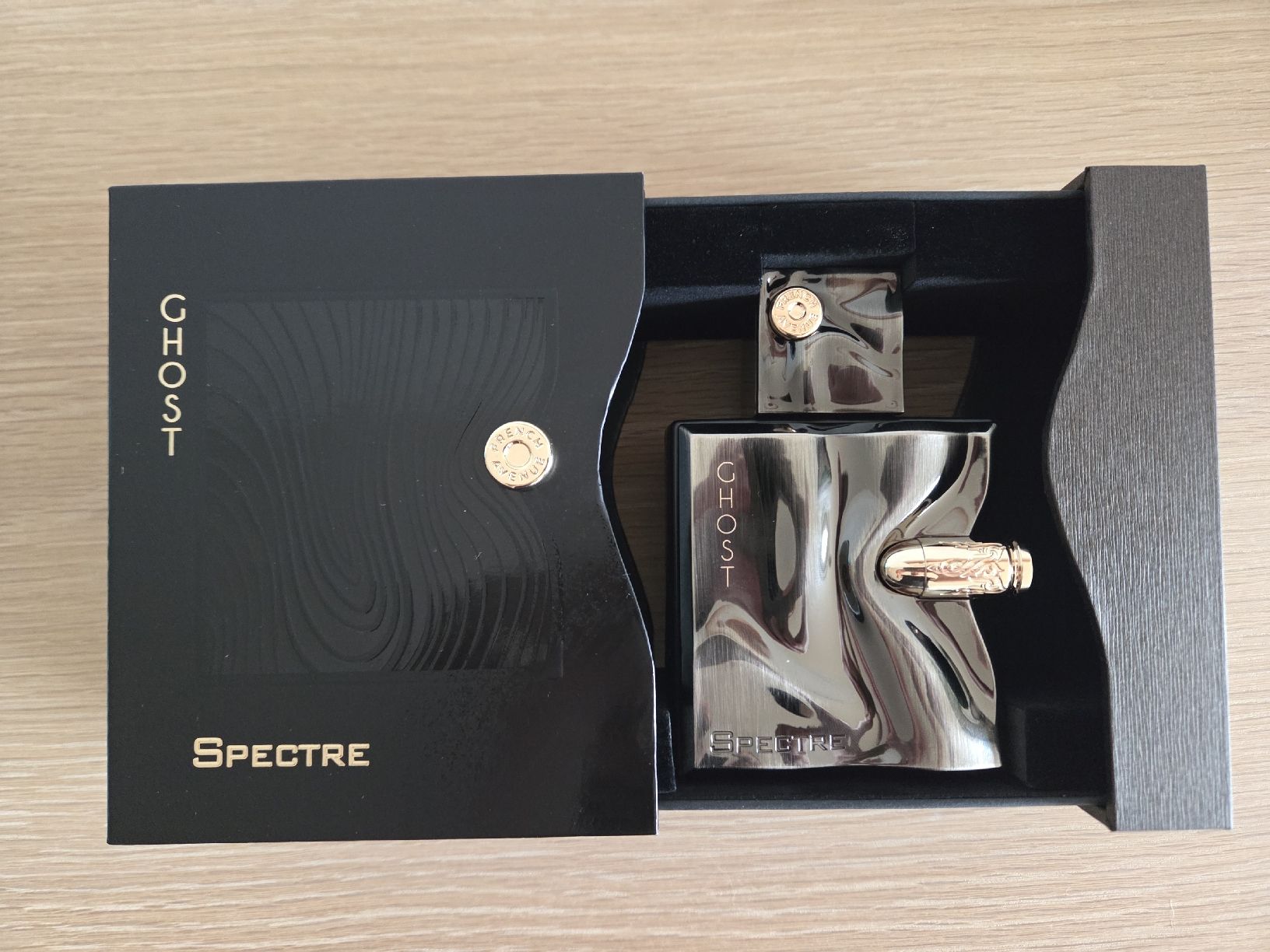 Ghost Spectre - french avenue Neu (Neu (gemäss Beschreibung)) in zürich ...