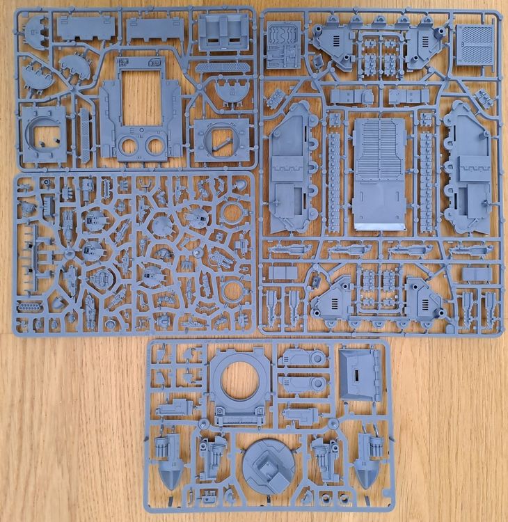 Warhammer Horus Heresy Scorpius Missile Tank (Gebraucht) in Zuchwil für ...