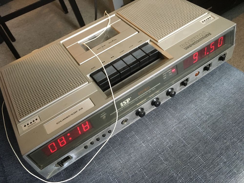 Vintage ISP SRC-8010 Radio Kassettenplayer m. Weckerfunktion | Kaufen ...