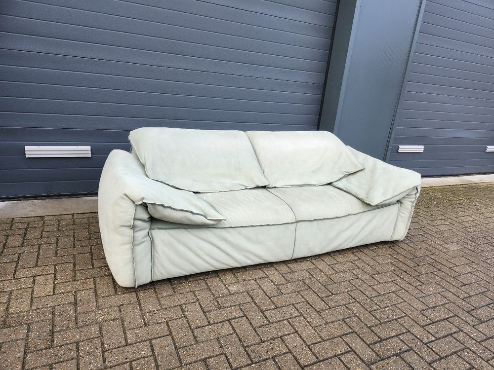 Baxter - Casablanca sofa in Nabuk Sage by Paola Navone (Gebraucht) in ...