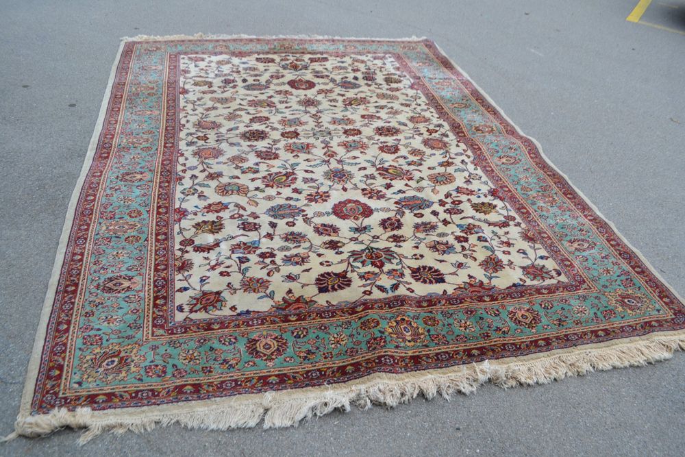 Alter Teppich gross und breit | Kaufen auf Ricardo