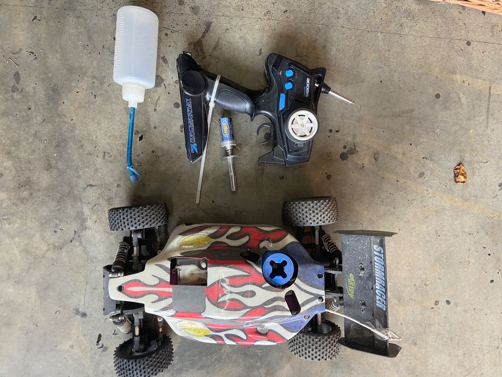 RC Modellauto Carson CS-4B Chassis 1:10 Benziner (Defekt) in Schinznach Dorf für CHF 39 – nur ...