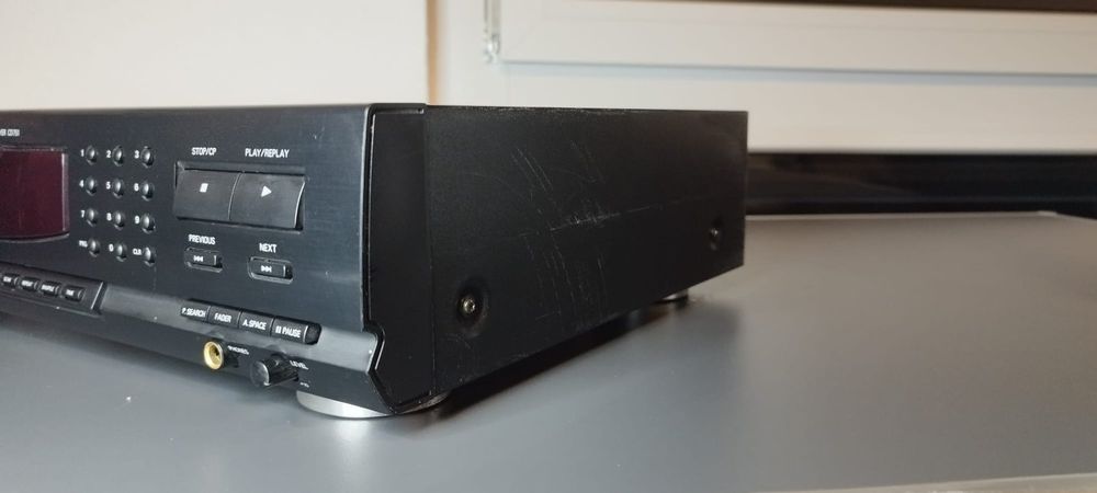 Geniessen Sie Musik mit dem Philips CD 751 CD-Player (Gebraucht) in ...