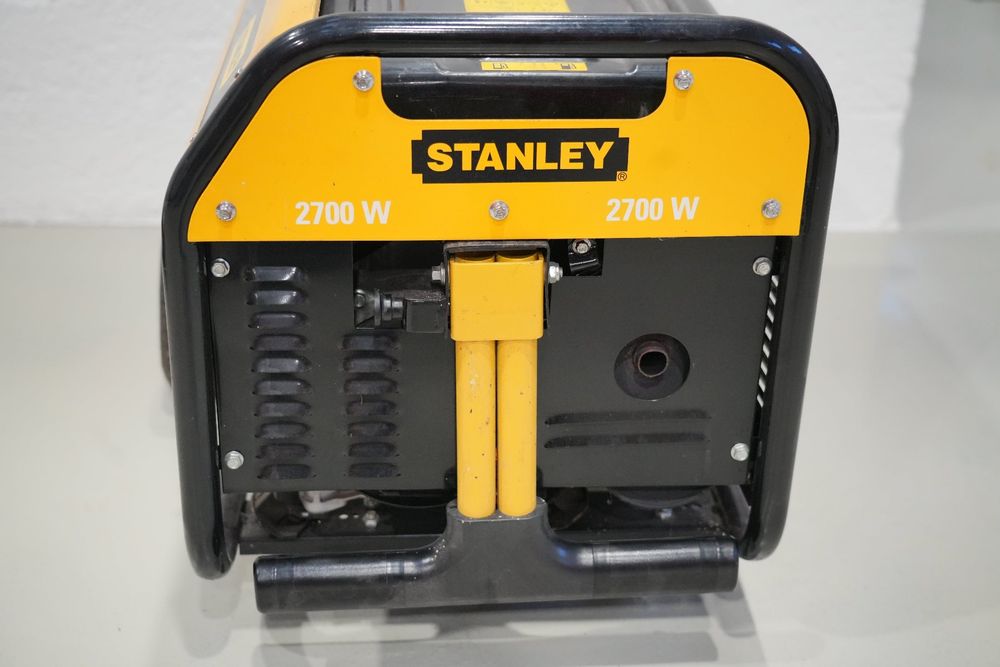 Stanley SG 3000 Benzin Generator Stromerzeuger 2700 Watt (Gebraucht) in ...