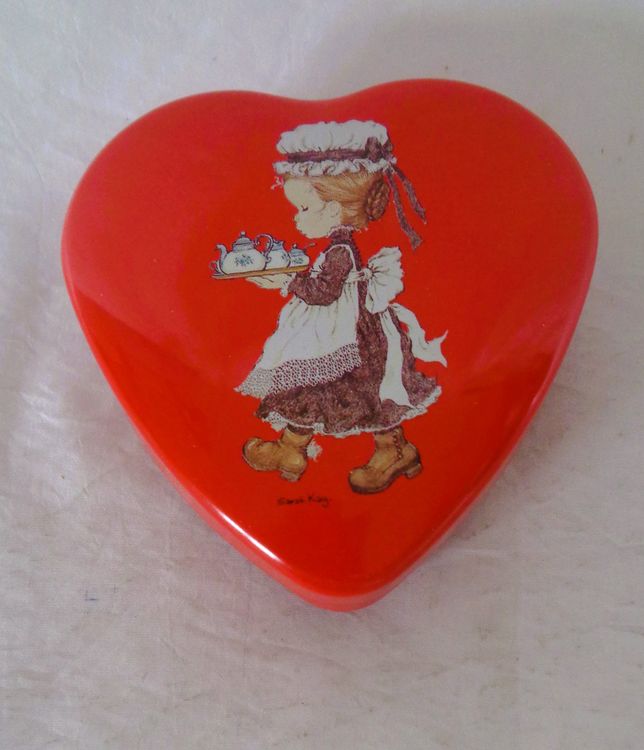 Sarah Kay Blechdose Herz-Form 70er Jahre ab Fr. 4.- (Gebraucht) in ...