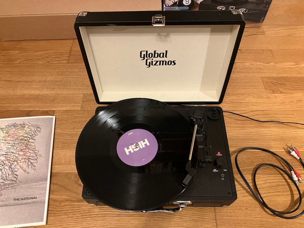 Global Gizmos Plattenspieler im Koffer - Retro Style! (Gebraucht) in ...